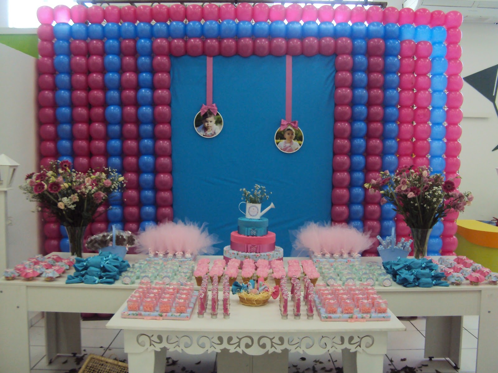 Crilê Decorações de Festas Infantis: PAINEL DE BALÕES COM TECIDO