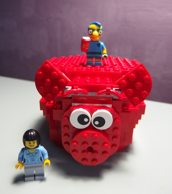 Lego Piggy Coin Bank 40155 - Build + Review | Brickin' Awesome