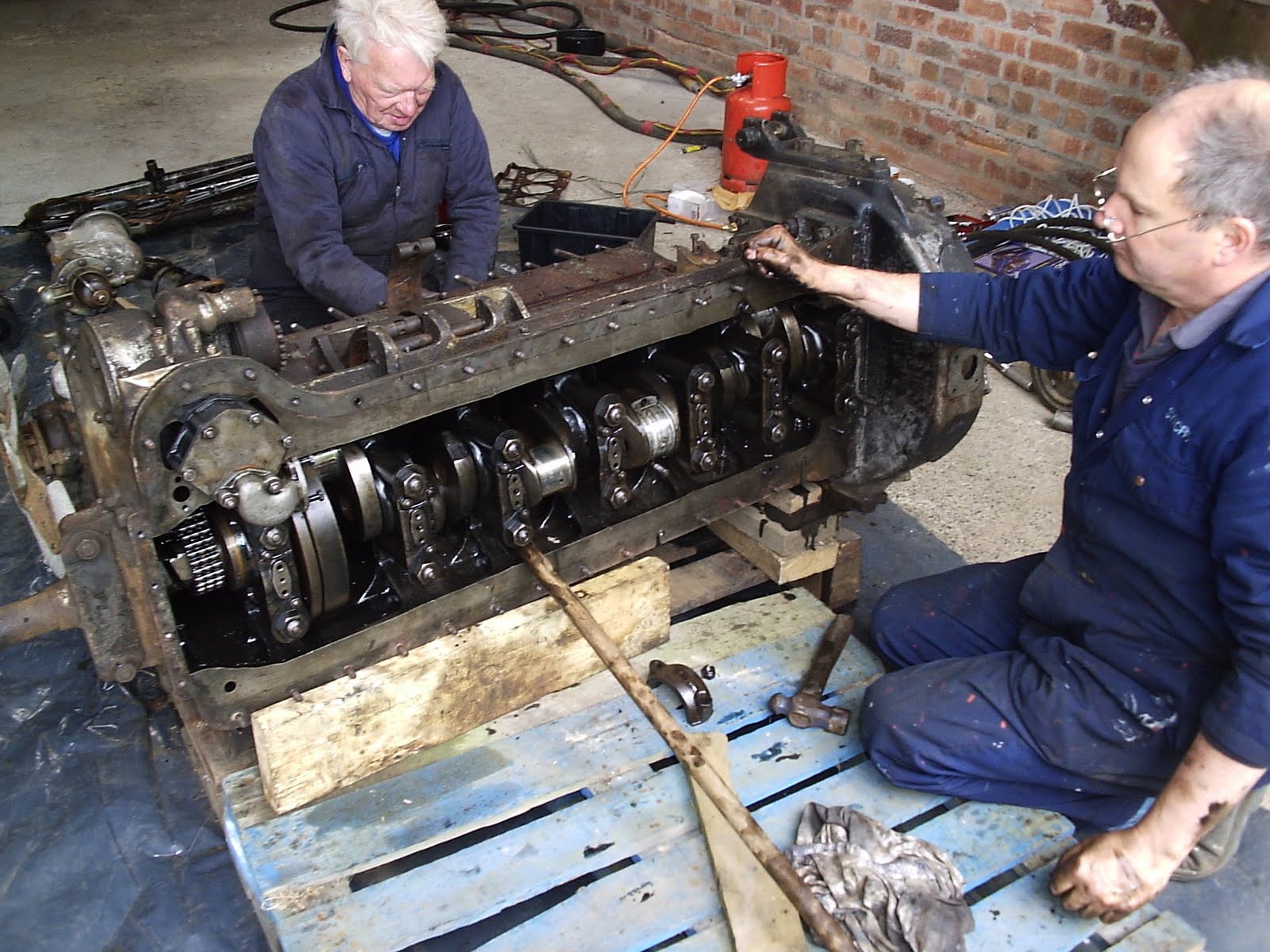 Albert the Albion Bus: Rescue Restore and Repatriate 2012: The Engine ...