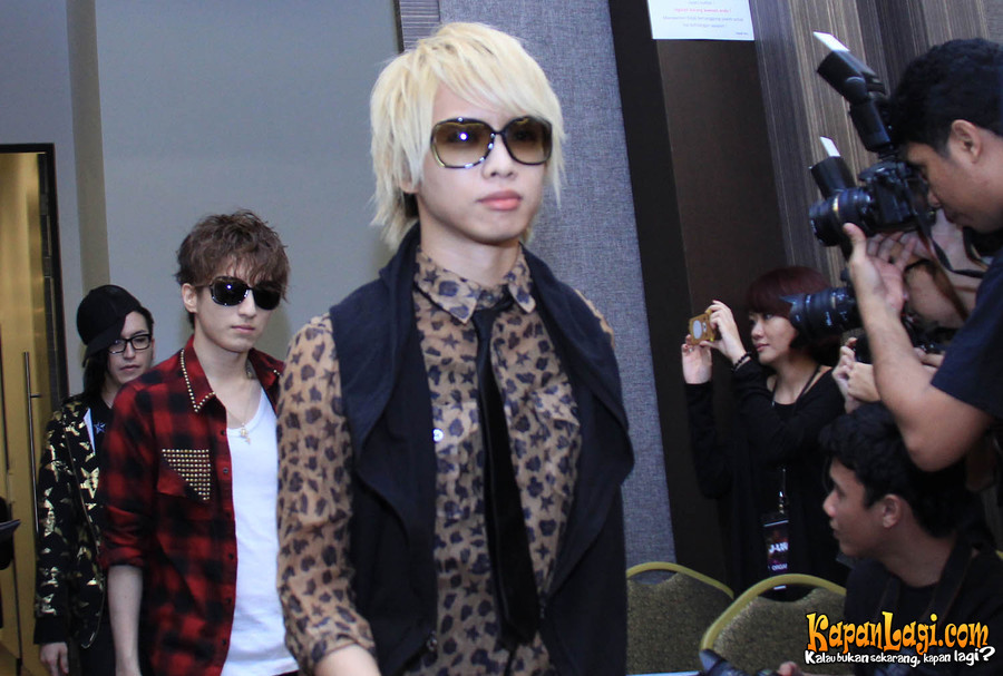 小龍女の Fan Girl 世界: Alice Nine @ Jakarta Conference JRock Evolution 2012