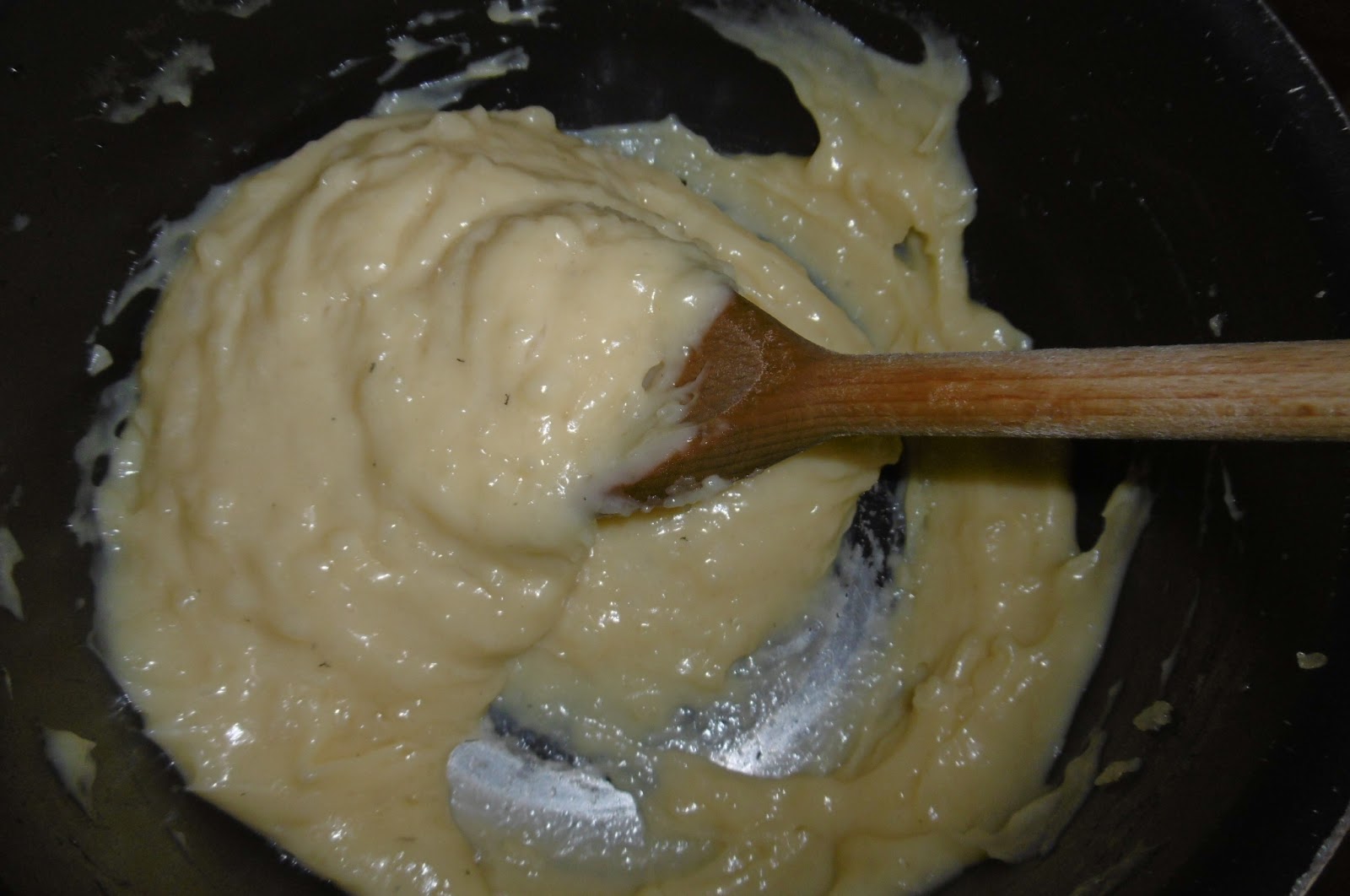 Madhouse Family Reviews: Retro recipe : School dinner fudge tart