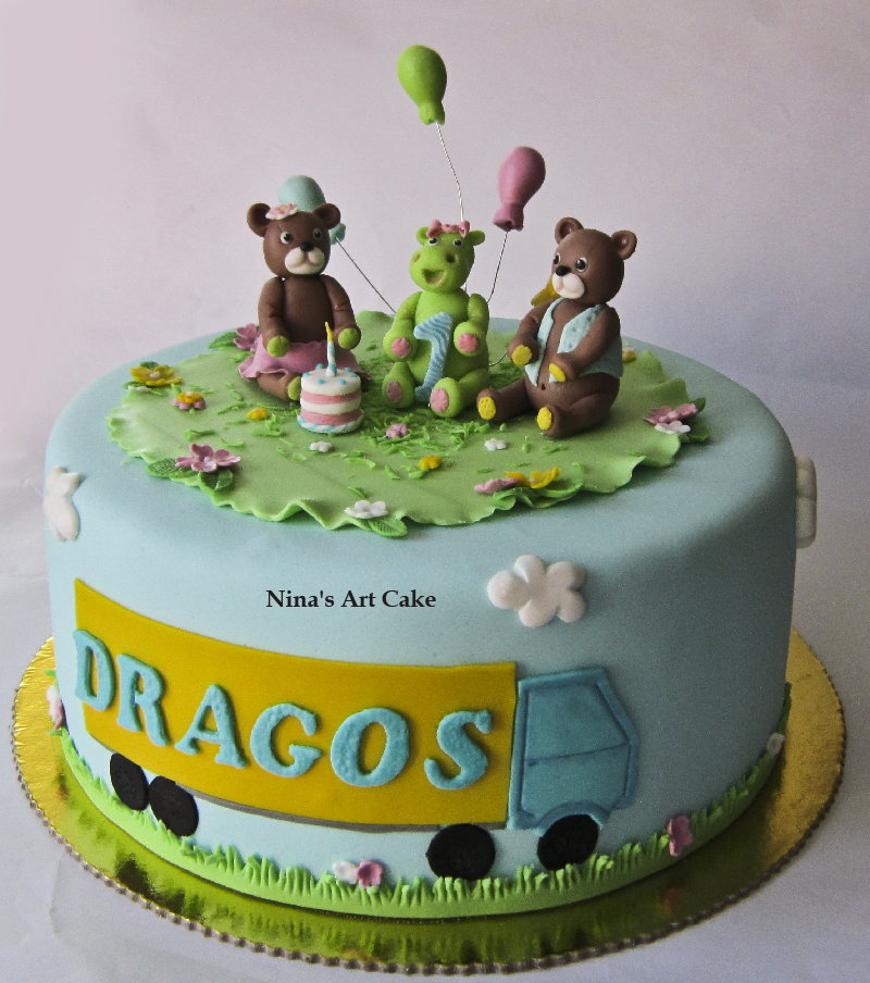 Nina's Art Cake: Tort cu ursuleti