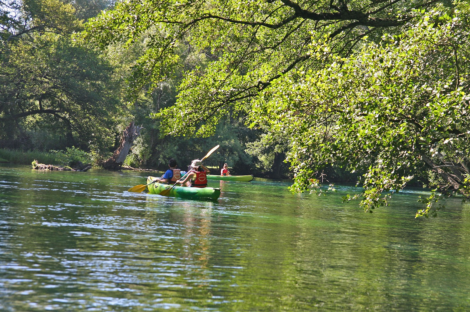 Canoeing at Fontaine de Vaucluse – Provence, France