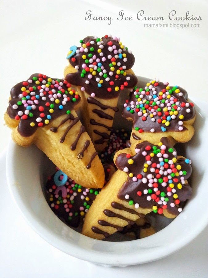 MamaFaMi's Spice n Splendour: Fancy Ice Cream Cookies