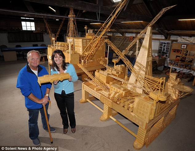 Kapal Titanic dari 120 Ribu Korek Api | Gambar Unik™