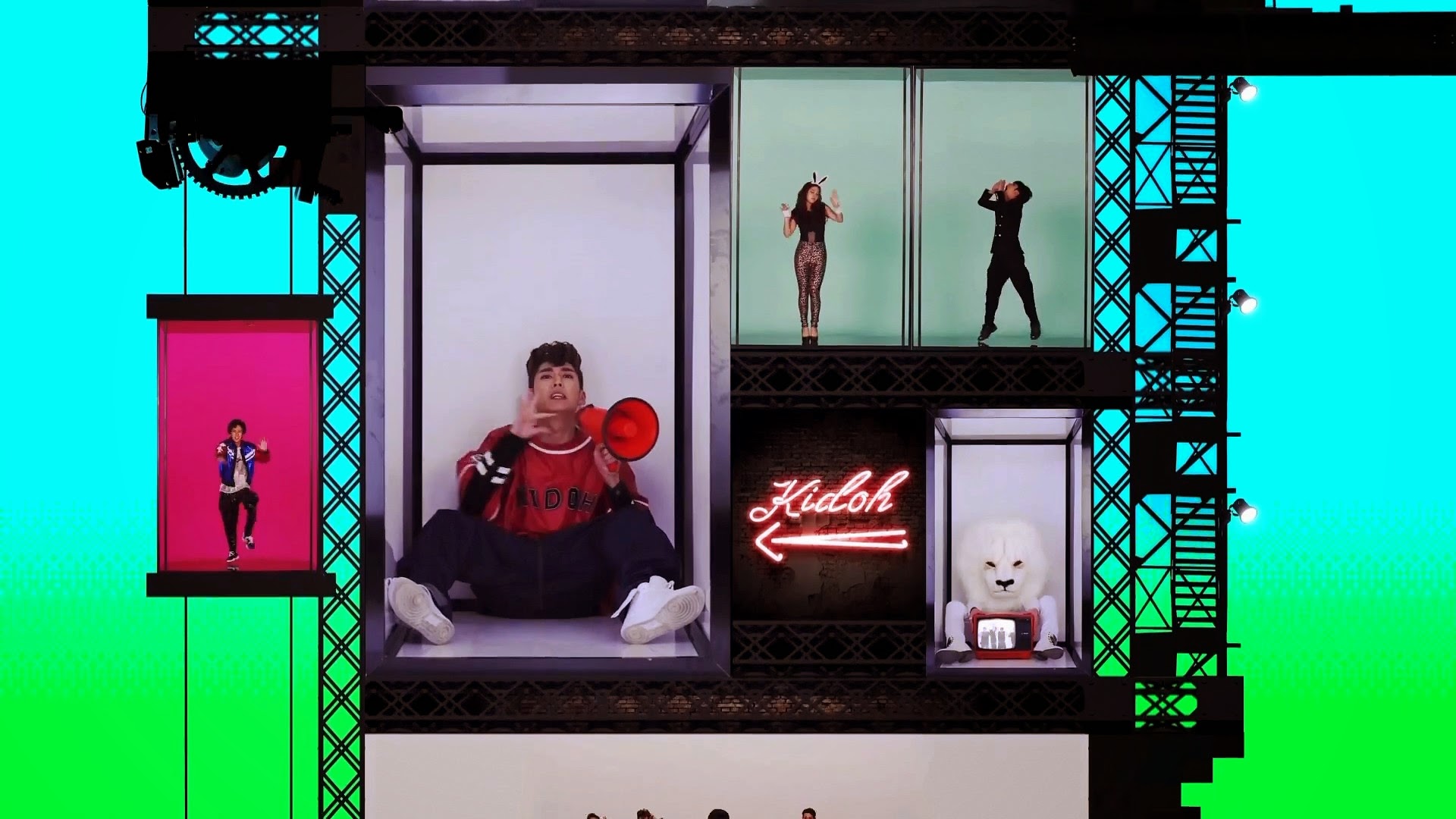 Topp Dogg: Annie MV και who-is-who | I say myeolchi // k-pop in greek