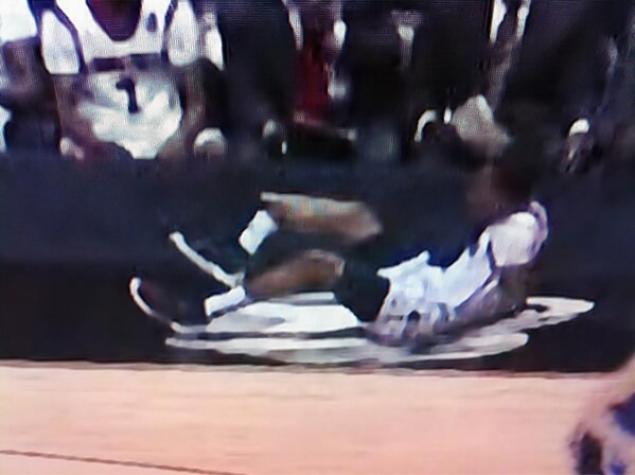 Chicago Est.1837: LOUISVILLE BASKETBALL PLAYER KEVIN WARE SUFFERS WORST ...