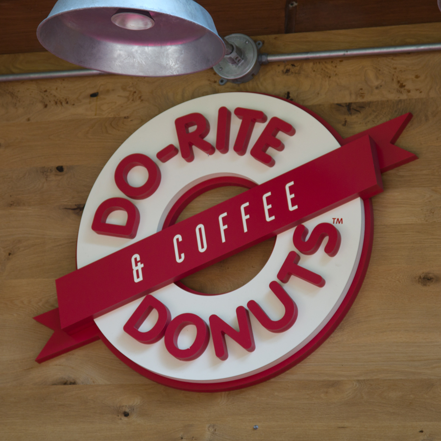 A Neu York Adventure: Chicago: Day 4 - Do-Rite Donuts
