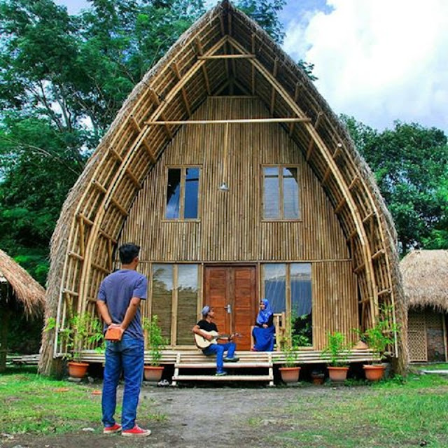 Spot Foto Wisata Jogja Hits yang Instagramable di Rumah Bambu ...