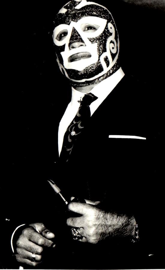 La Cavernaria: Huracán Ramirez, La Historia de un Despojo Voluntario