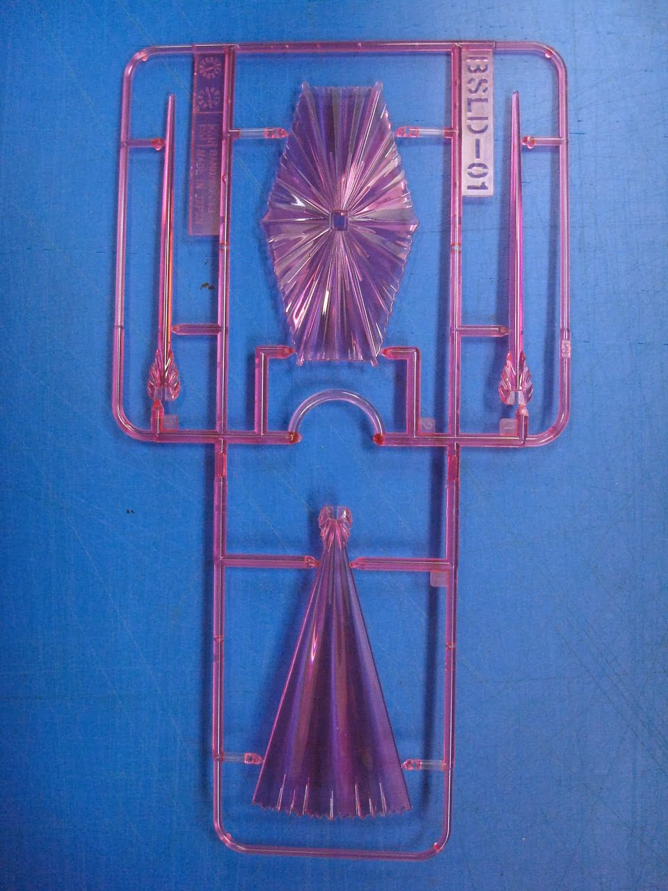 GUNDAM GUY: HG 1/144 Victory Gundam - Runner & Manual Preview