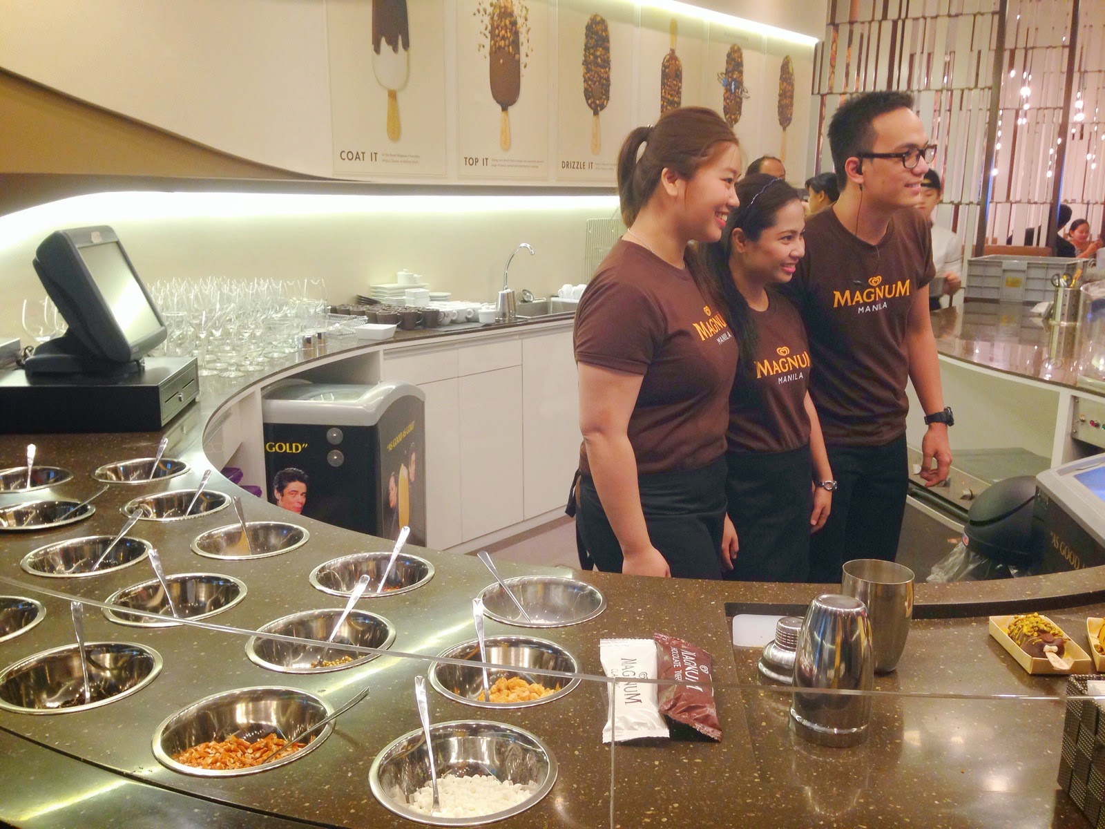 Anagon: Midnight Cravings: Magnum Manila