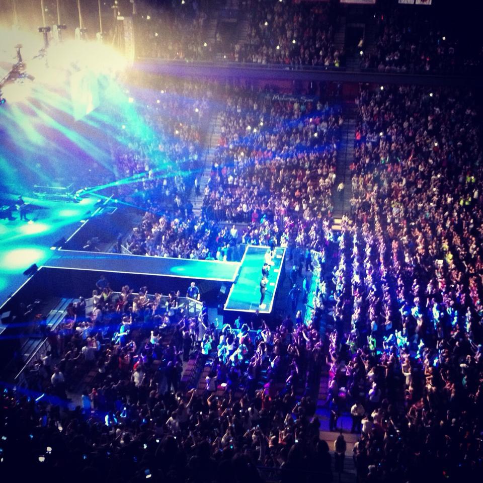 One Direction Kept The Crowd Up All Night - Youth Journalism International