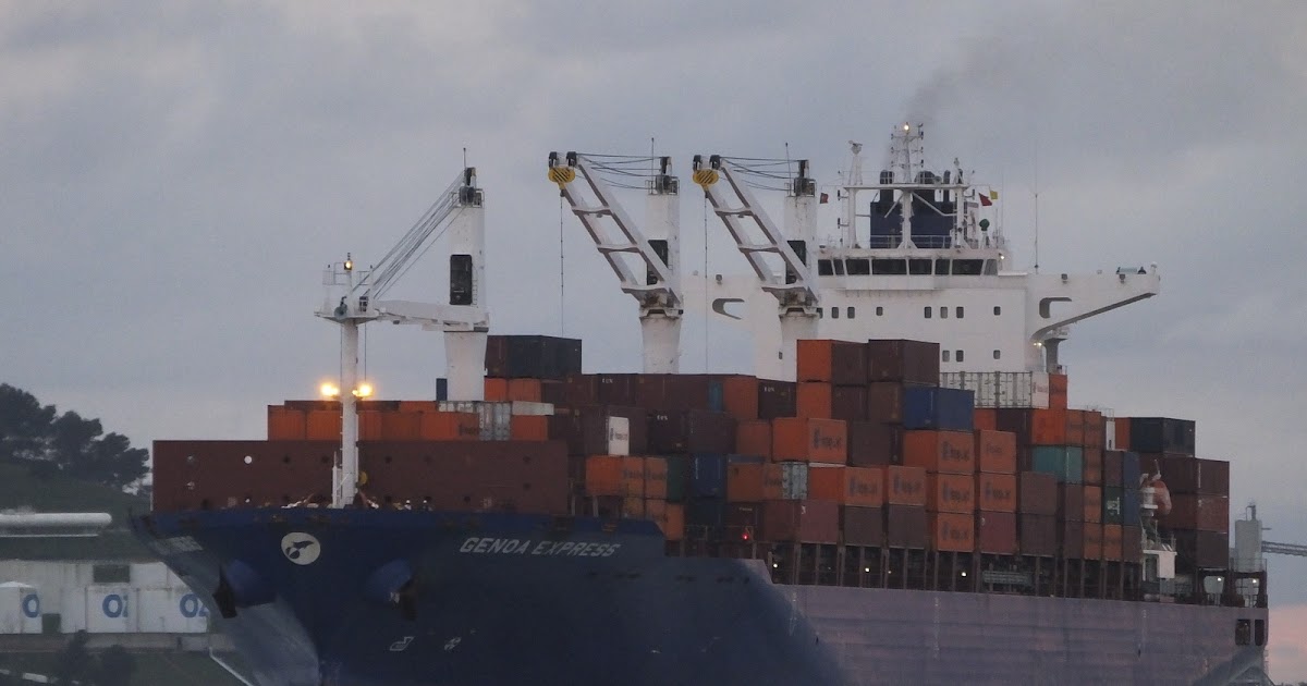 BARCOS+NAVIOS: GENOA EXPRESS