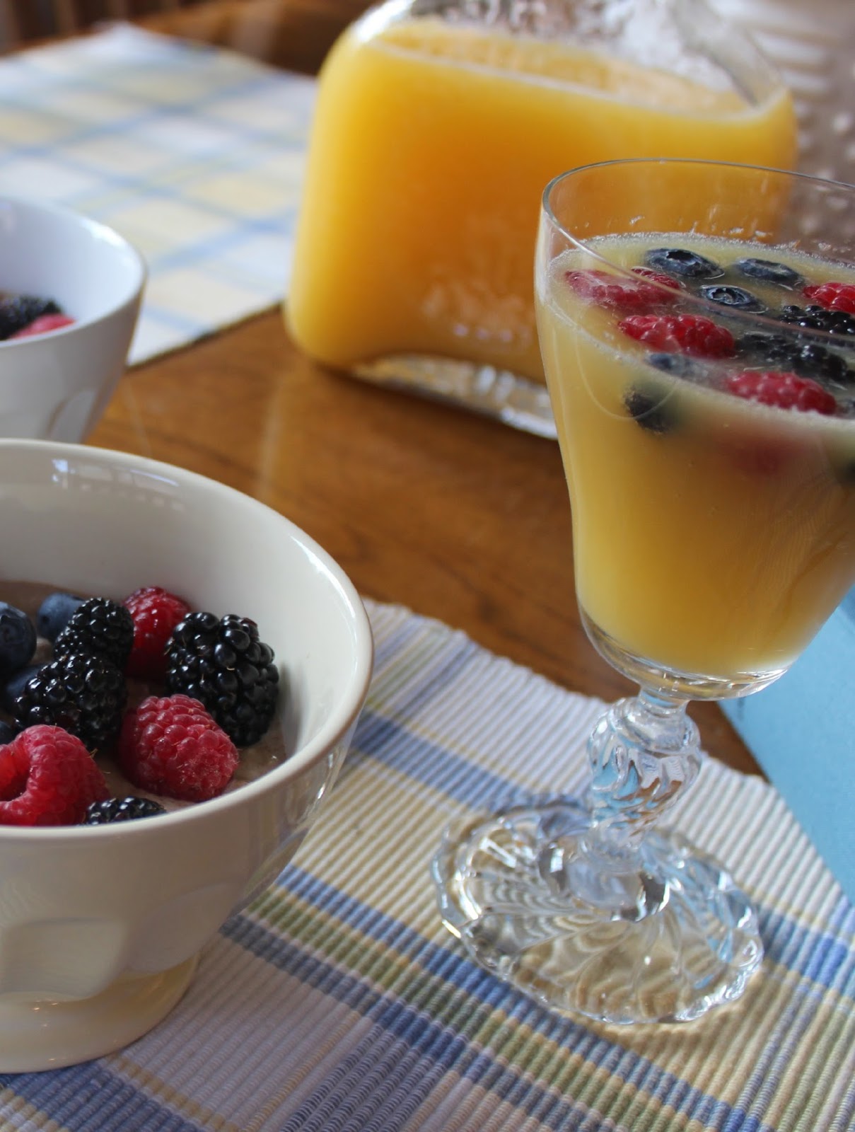 Moore Minutes: Overnight Chilled Summer Oatmeal