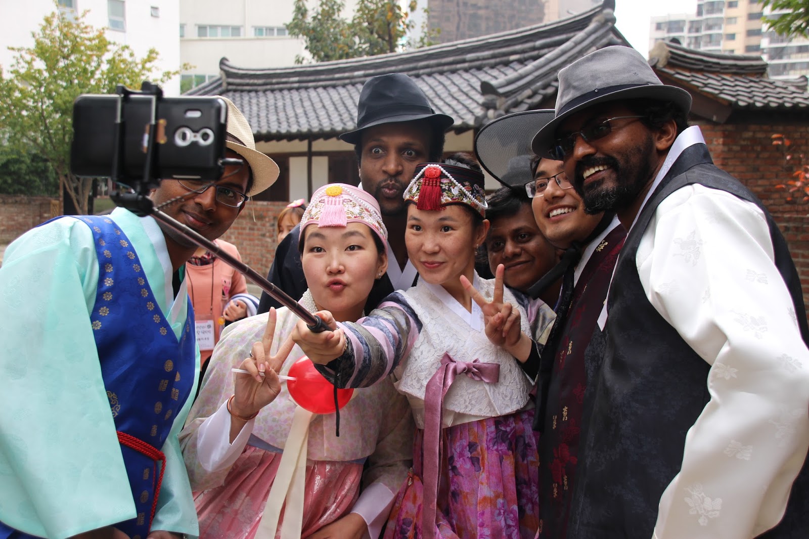 Must-do In Korea :: One Day Hanbok Rental - Traditional Korean Costume ...