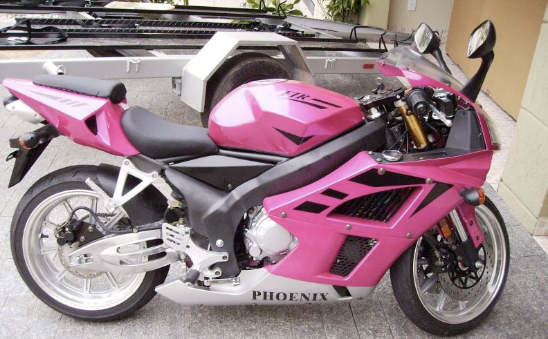 De Tudo E Mais Um Pouco: Moto Rosa