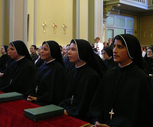 Suore Missionarie: Foto suore di vita attiva