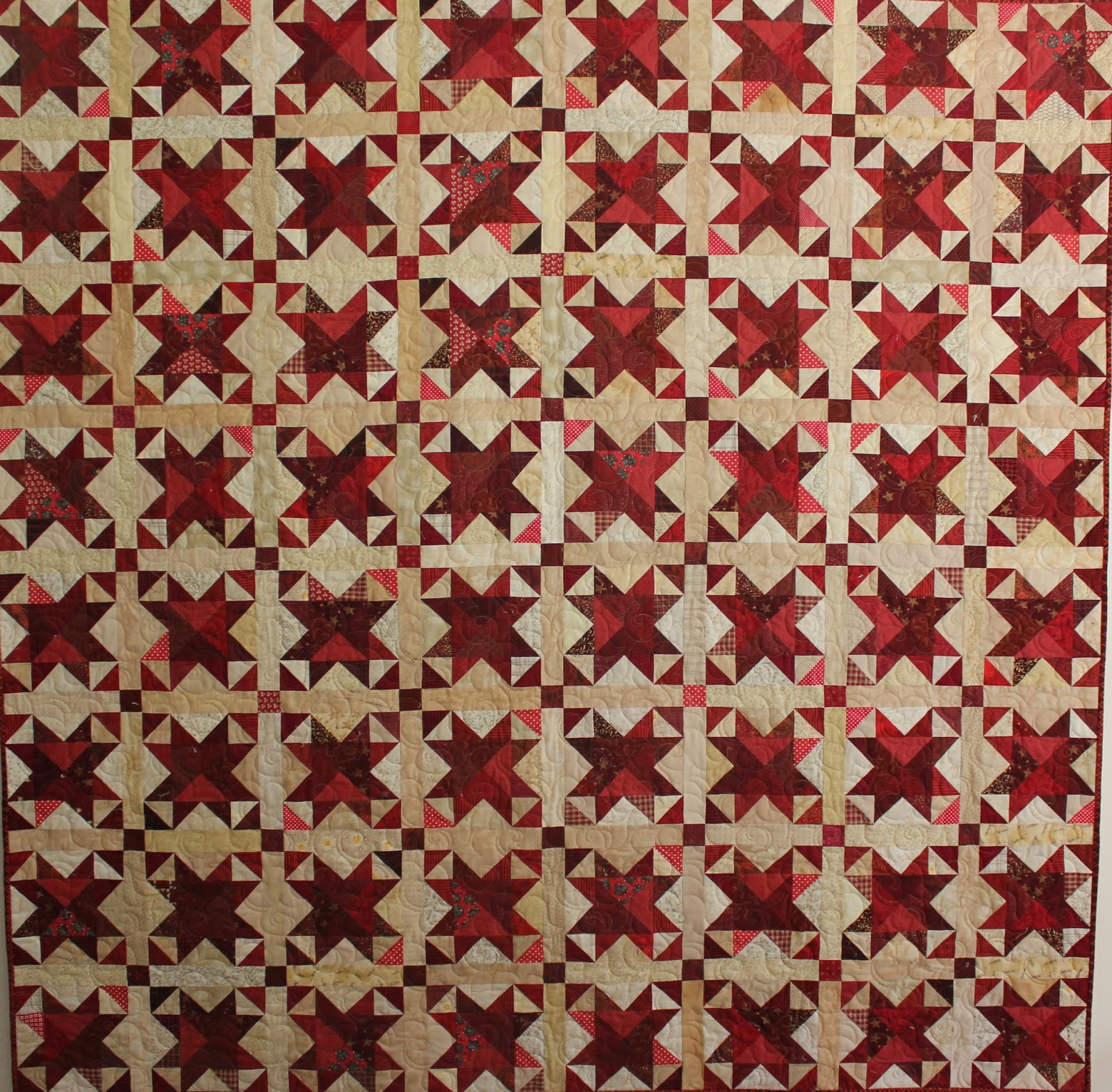 Silly Goose Quilts: Red Star Scrappy Quilt