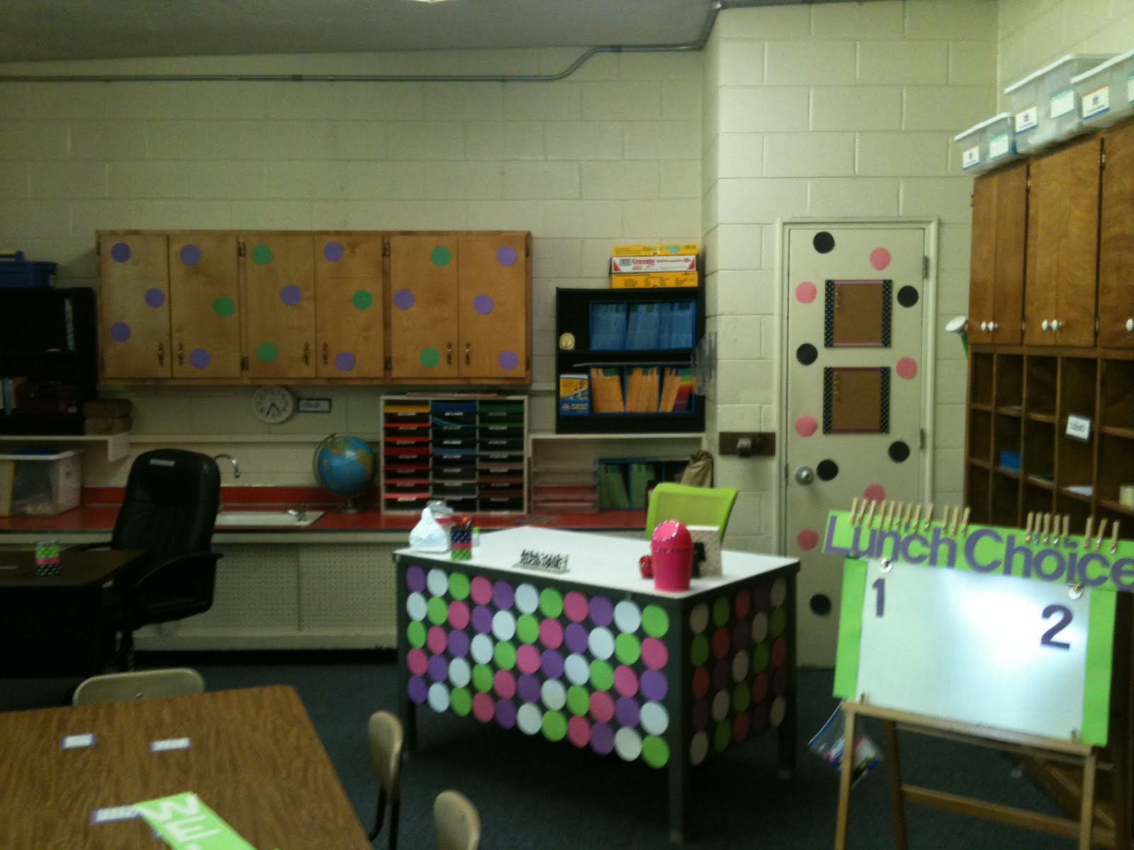 Mrs. Cook's Classroom: Setting Up My First Grade Classroom