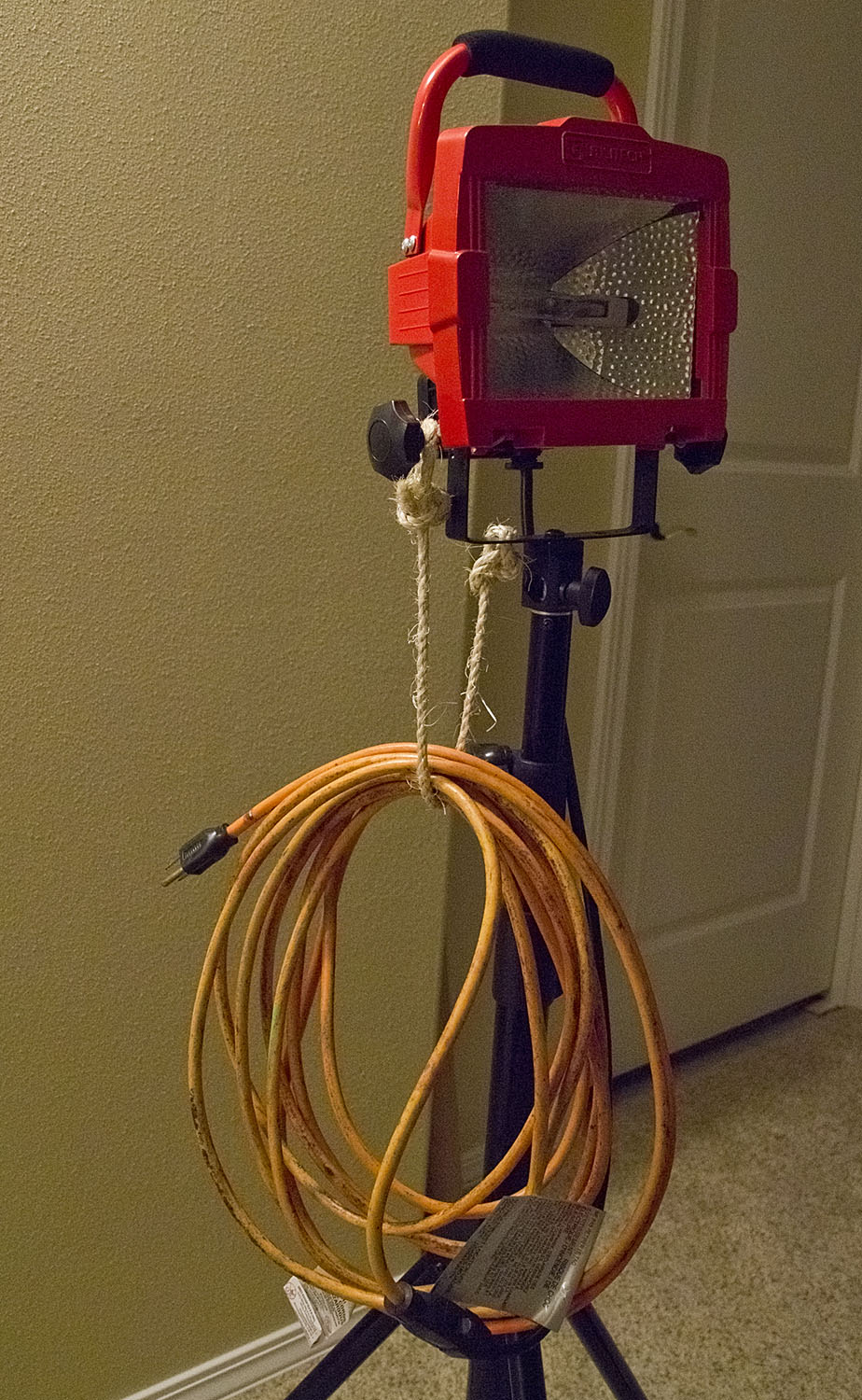 The PostPost: Stand Mount and Cable Management