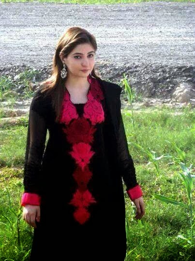 Gul Panra Photos | Gul Panra | Gul Panra Albums