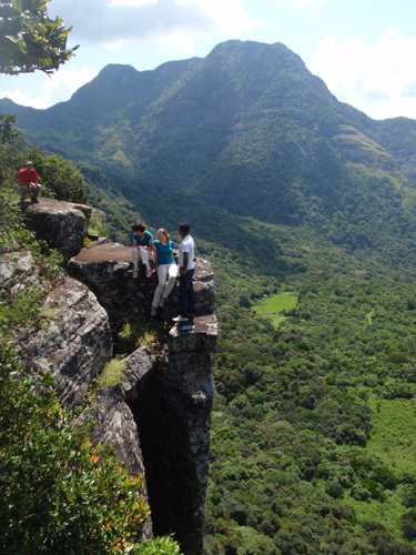 World of Traval: Horton place & End of World - Sri lanka