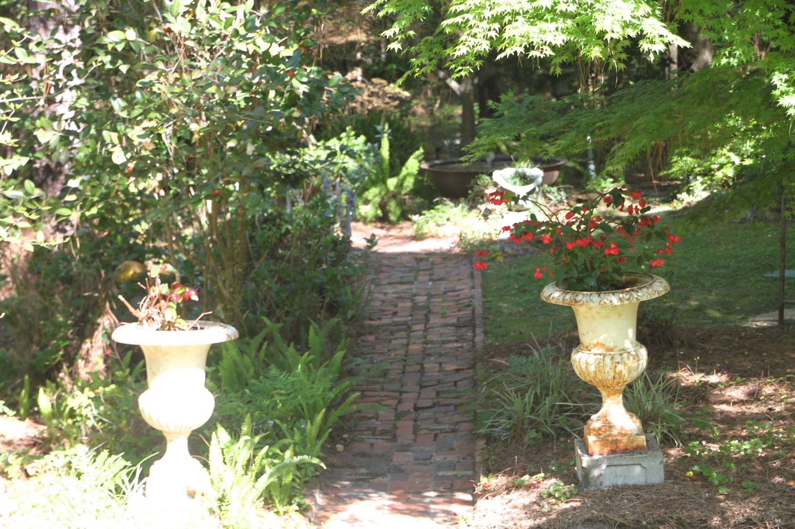 A Spectacular Garden Tour - Living With Thanksgiving