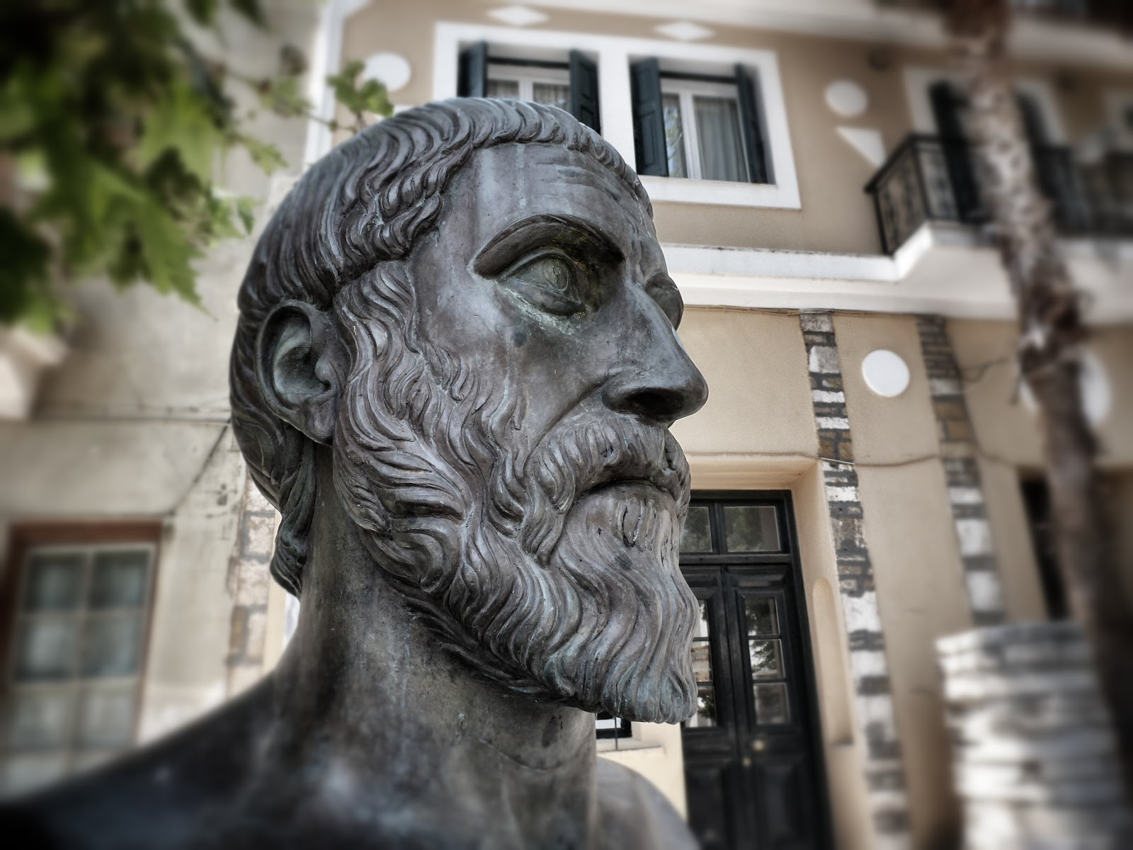 ΠΥΘΑΓΟΡΕΙΟΝ ΗΜΙΚΥΚΛΙΟΝ PYTHAGOREAN HEMIKYKLION: Φωτογραφίες