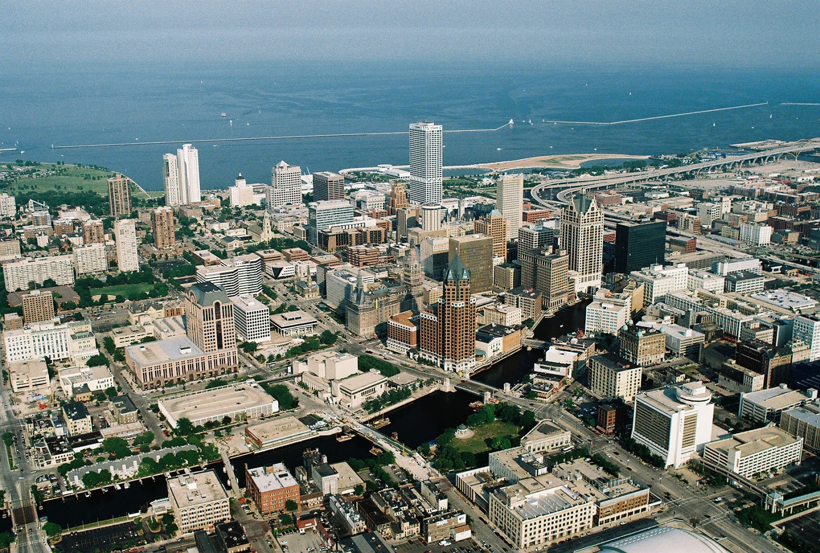 Milwaukee | City of Wisconsin