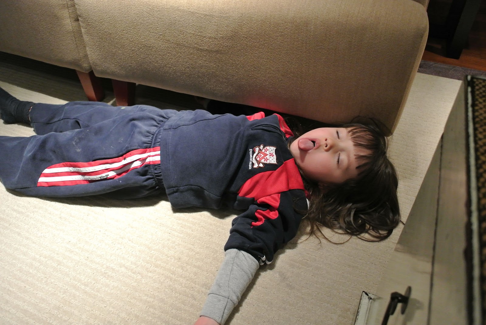 Isabel's Blog: my playing-dead face