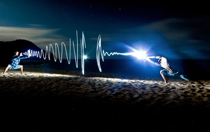 Ragam Artikel: Mengenal Light Painting Fotografi
