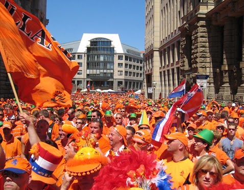 CASA REAL DE HOLANDA: El dia de la Reina se transformará en el dia del Rey