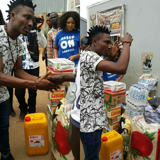 Efe Extends Love To the People At IDP camp - MIMI'S BLOG