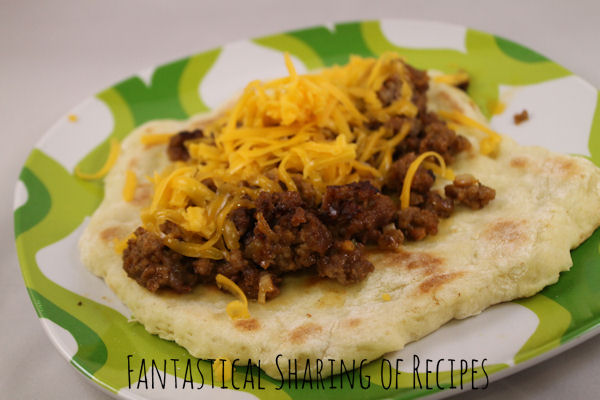 Fantastical Sharing of Recipes: Cheeseburger Flatbread Melts