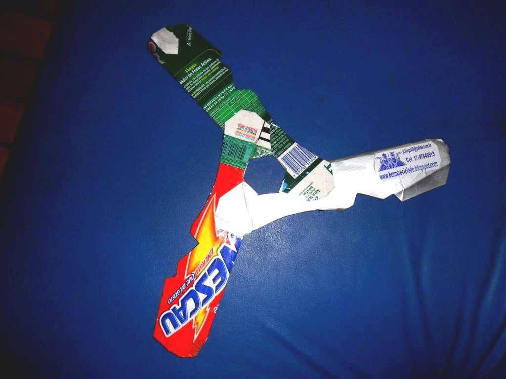 Bumerangue de Papel: Modelos atuais de bumerangue de papel