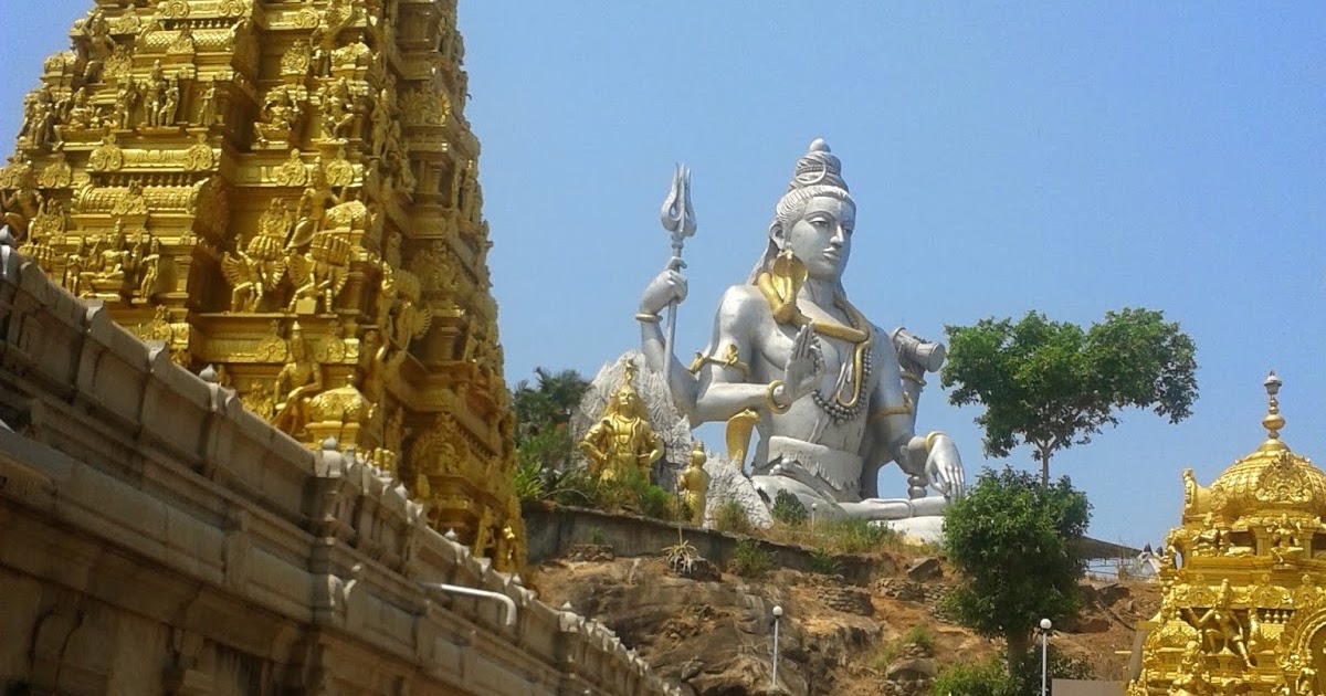 A Wanderphile Stories: All About Murdeshwar