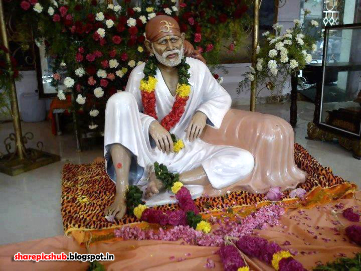 Sai Baba of Shirdi Sitting Pose Statue Pics | Share Pics Hub