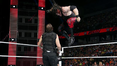 WWE In live!!!!: DEAN AMBROSE vs KANE