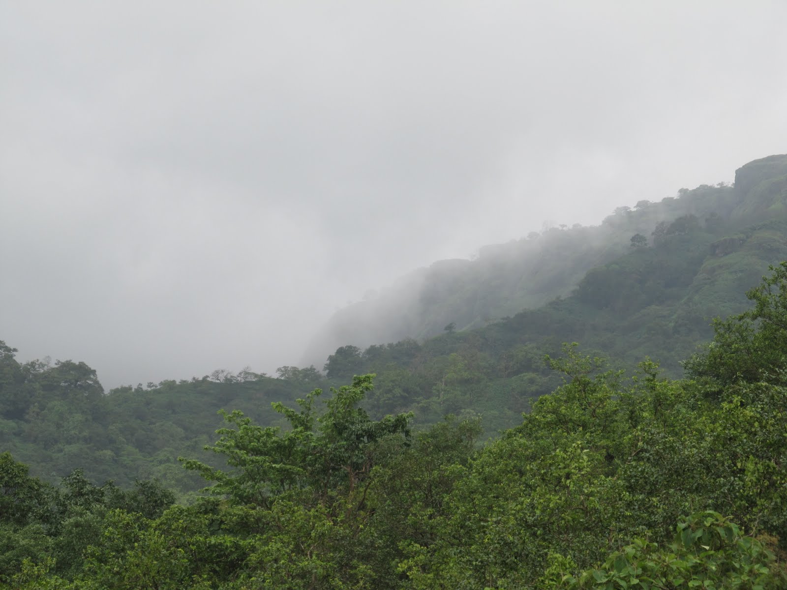 photos of trek trip: Mahuli fort