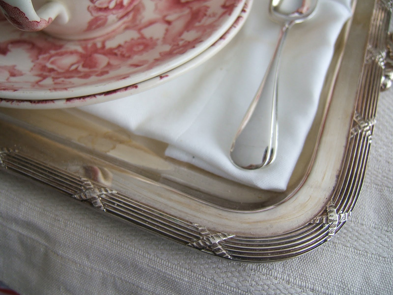 Square With Flair: The Illustrious Style of Ritz