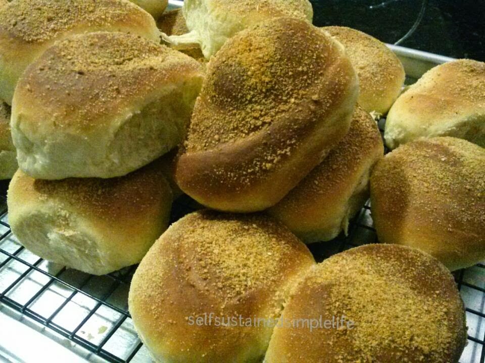 Our Journey to a Simple Life: Special Pan De Sal