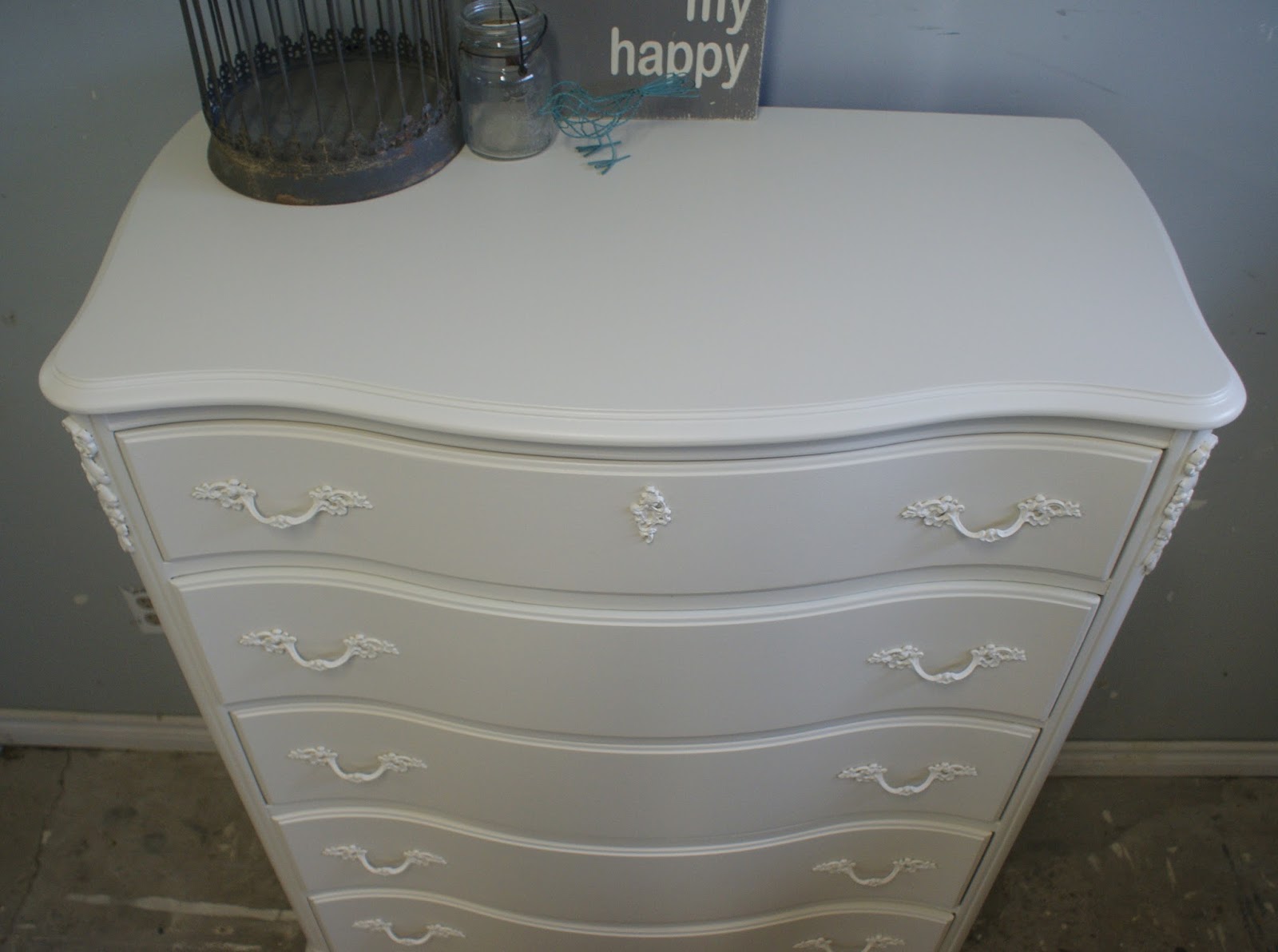 Better Than New: Perfectly Pretty Dresser
