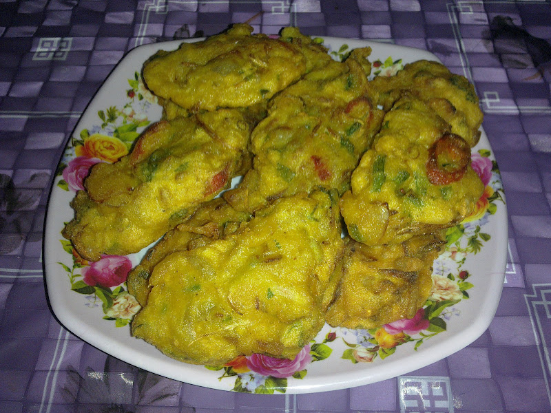 Dapur rezekiku...: Cekodok Udang Geragau & Rendang Ayam