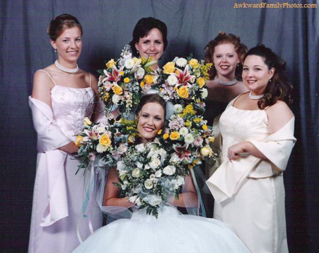 When Wedding Photos Go Wrong: These 30 Awkward Wedding Photographs You ...