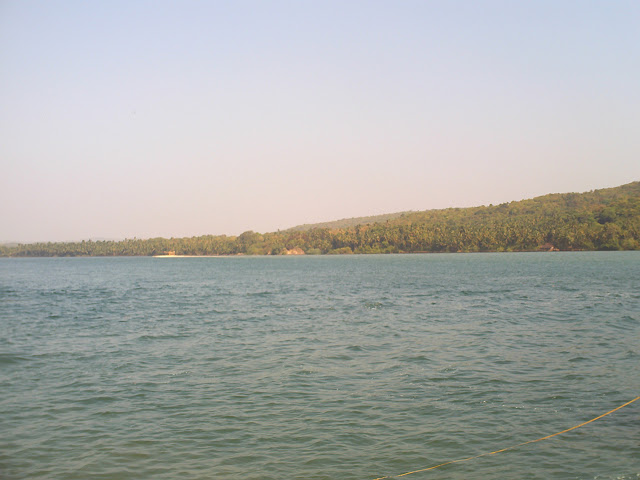 Konkan : God lives here...: DEVBAG BEACH...... 'DEVBAG SANGAM'.....