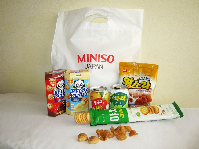 Urbanika Moda: Probando los snacks asiáticos de Miniso