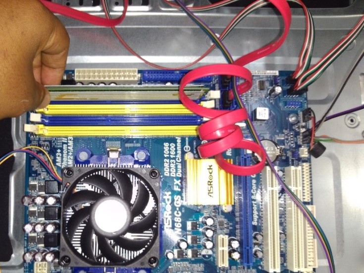 CARA PEMASANGAN CPU - LAPORAN AKHIR LATIHAN INDUSTRI