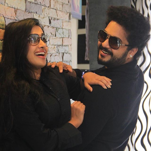 Actor VInu Mohan and family ~ Fun Zone