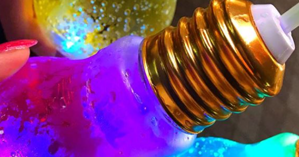 Light Bulb Drinks That Actually Light Up Are The Coolest Drink Trend On ...